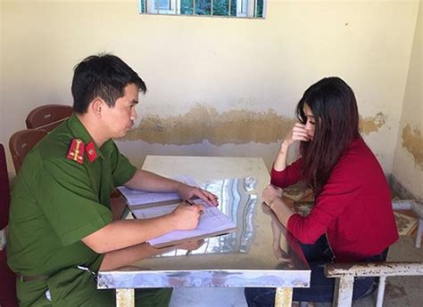 Hotgirl X điều hành đường dây gái gọi gái nhảy cao cấp