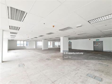 Office For Rent At Etiqa Twins Tower Menara Etiqa Twins Rm 13 199 Per Month Iproperty Malaysia