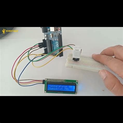 Display Temperature And Humidity Measured By Dht22 Connected To
