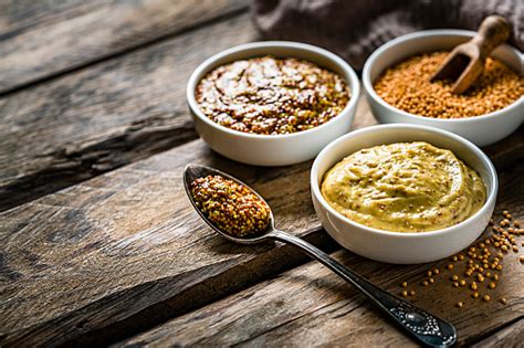 말린 겨자 씨 통곡물 디종 겨자 소박한 나무 테이블에서 촬영 복사 공간 0명에 대한 스톡 사진 및 기타 이미지 0명 3가지 개체 가득 찬 Istock