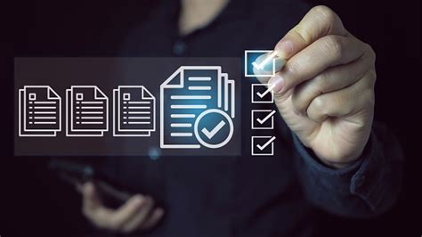 기업 비즈니스 기술 개념 문서 관리 검사 시스템 온라인 문서 데이터베이스 및 프로세스 관리 파일 돋보기 검사 및 문서 폴더 문서에 초점을 맞춥니다 가상현실에 대한 스톡 사진