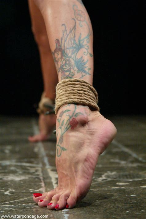 Shannon Kelly S Feet