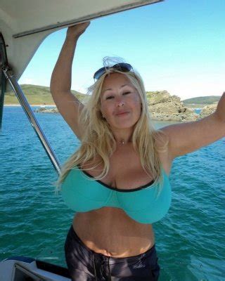 Milfs In Bikinis Porn Pictures Xxx Photos Sex Images Pictoa