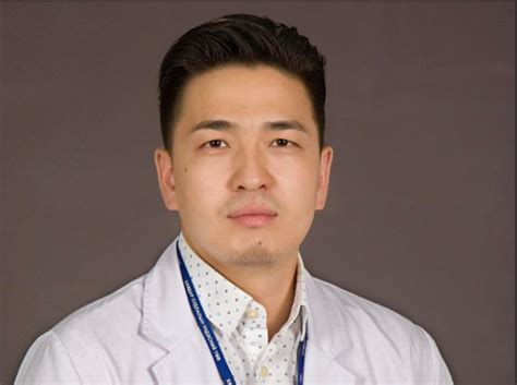 Бриллиант эмнэлэг даатгалаар хорт хавдрын мэс засал химийн болон бай эмчилгээг хийхээр боллоо