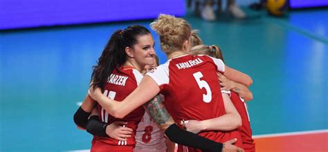 تیم ملی والیبال زنان ترکیه ۳ ۲ تیم ملی والیبال زنان لهستان؛ همه باید از