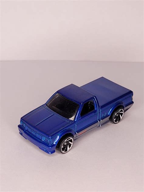 Hot Wheels 2021 Gmc Syclone 1991 Ghb35 Small Wheels World Die