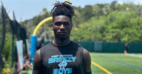 Four Star Wr Joshua Moore Flips To The Miami Hurricanes