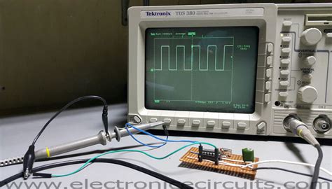 Accurate 1 Khz Square Wave Crystal Oscillator Circuit Electronic Circuits
