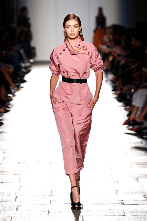 Teen Runway Models The 11 Standout Models Of Spring Summer 2023 Qaufzw