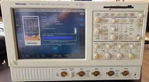 Tektronix Tds5104b