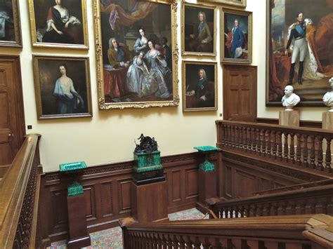 더쿠 영국귀족 집구경하기 영화 오만과 편견에서 다아시네 집으로 나왔던 데본셔 공작가문네 채스워스 하우스