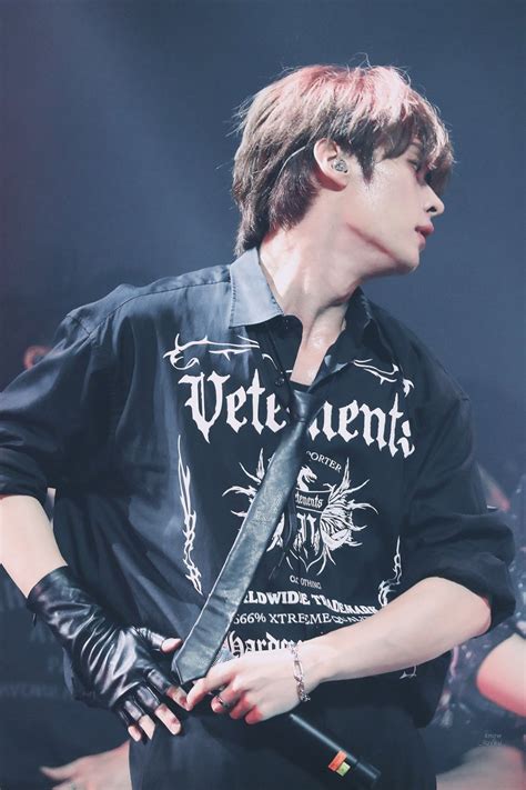 유메 On Twitter 🙃🔥 스트레이키즈 리노