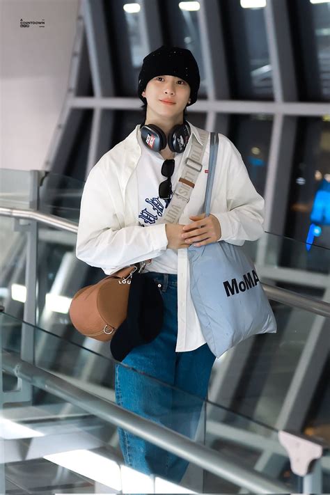 더쿠 어디까지 갈지 궁금한 오늘자 라이즈 앤톤 루이비통 협찬 가방