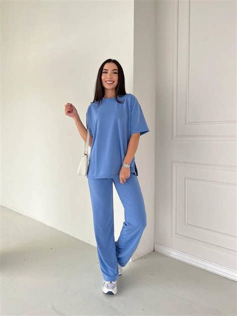 Костюм — ціна 720 грн у каталозі Брючні костюми Купити жіночі речі за доступною ціною на Шафі