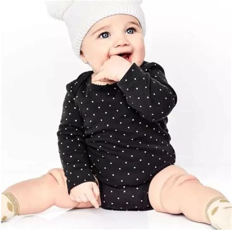 ბავშვის ტანსაცმელი გამოწერით