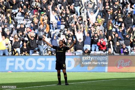 4 541 Carlos Vela Photos And High Res Pictures Getty Images