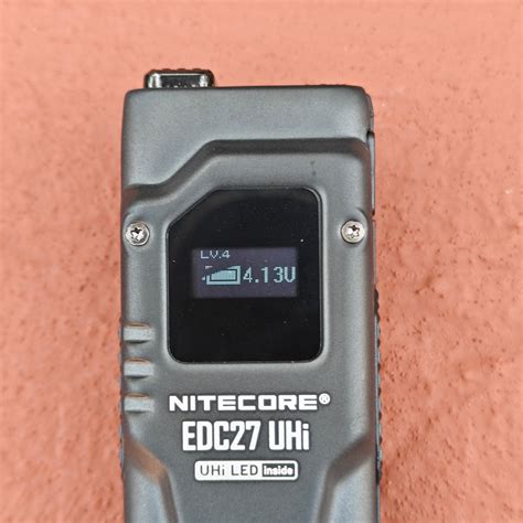 Nitecore Edc27 Uhi Flashlight Review Flat Out Lumen Power The Gadgeteer