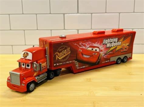 Disney Pixar Cars Mack Truck Playset 2006 Transforming Transporter