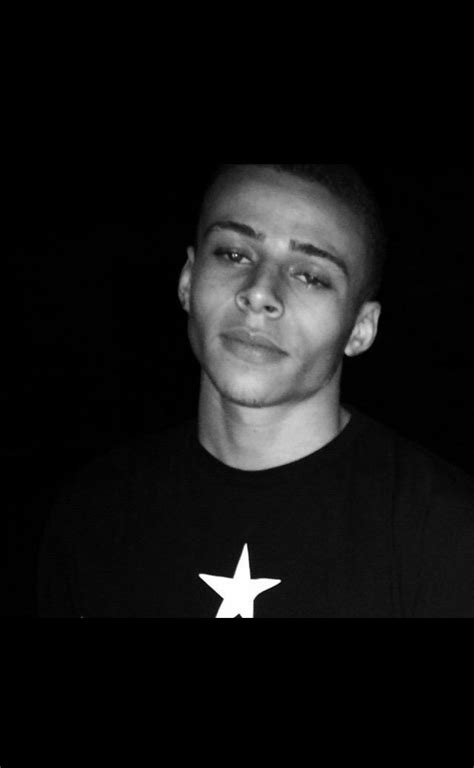 Iloveuzayy Free Live Webcam Show And Xxx Chat Xhamsterlive