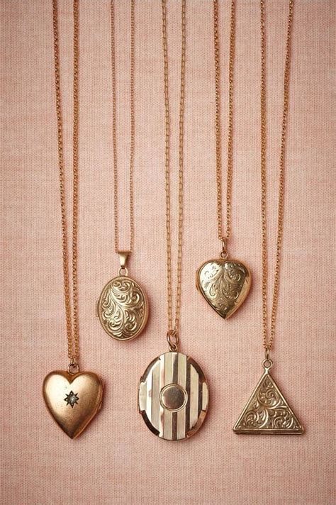 مدل گردنبند فانتزی راهنمای انتخاب گردنبند فانتزی دخترانه و زنانه شیک