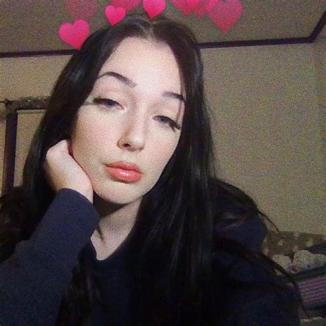 Hailey Walls Haileymwalls • Instagram Photos And Videos