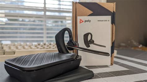Poly Voyager 5200 Uc With Bt700 Headset Review A Serious Home Office Upgrade The Gadgeteer