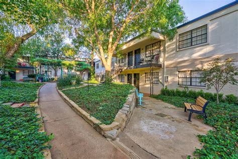 Photography — Oasis At Paseo