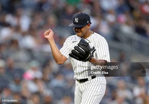 5178 New York Yankees V San Diego Padres Photos And High Res Pictures