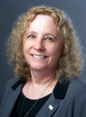Linda Oneil Named Publisher Of The Lancaster News Editor And Publisher