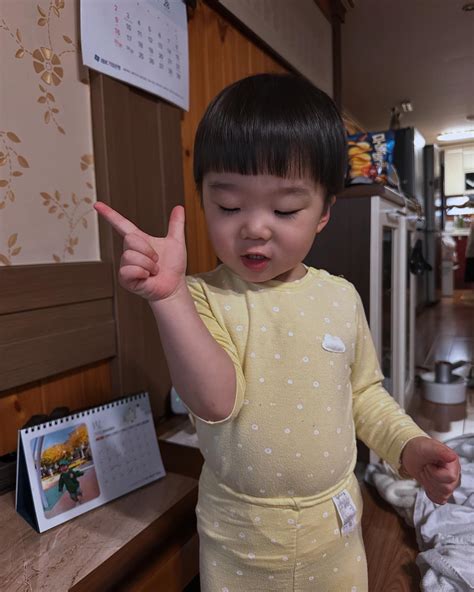 임율💛 협찬제품제공 원래도 율이최애템이였던 그린핑거 베베그로우 원터치캡💛 Greenfingerbebegrowofficial 💟 빨대컵으로 내돈내산 사용중이였는데