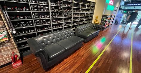 가죽소파청소전문 매장에서 사용하는 소파를 청소했어요 박태우 숨고 숨은고수