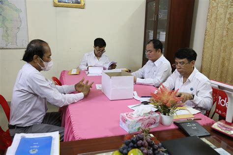 រូបភាពសកម្មភាព ឯកឧត្តម តុប ឫទ្ធី អគ្គនាយកនៃអគ្គនាយកដ្ឋានសេវាកម្មច្បាប់ និងបច្ចេកទេស