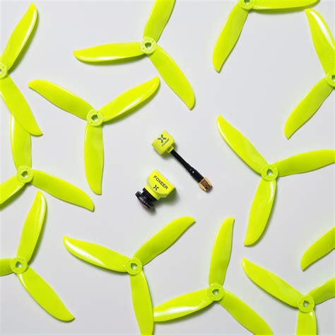 Fat Shark The Fat Shark Dominator Returns This Fpv Drone Goggle