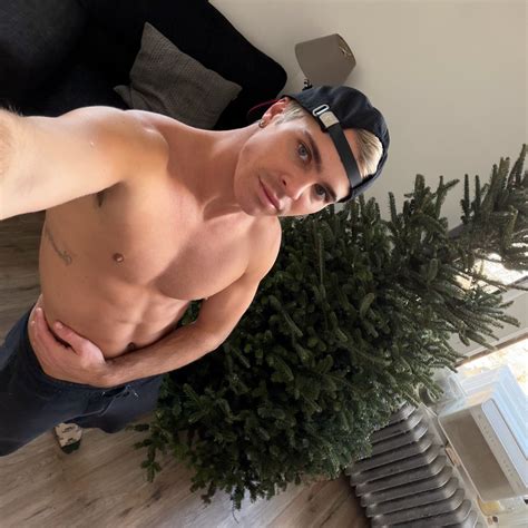 Brandon Cole Bailey Shirtless Celebs