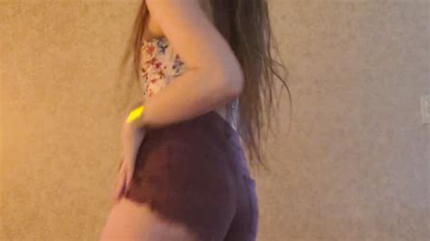 Dance Strip To Nude Shakira Gordita Redtube