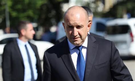 Радев изрази съболезнования за загиналите пилоти ᐉ Новини Tribune Bg