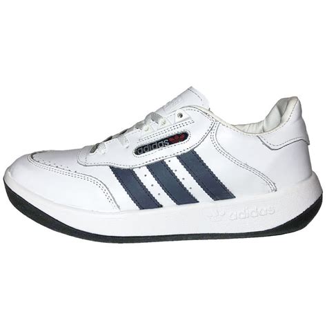 Иранские кроссовки Adidas Oxford белые купить в Москве