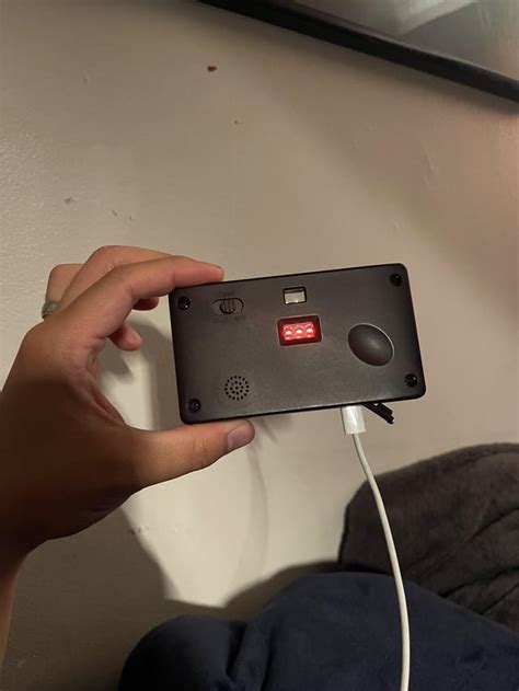 my mom got me a campsnap its a screenless digicam that looks like an