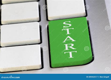 Green Start Button On A Keyboard Stock Image Image Of Keypad