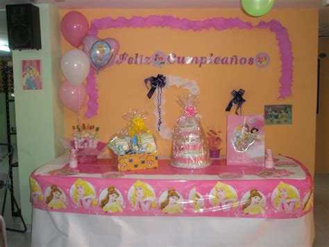 Cestas Y Tartas De Pañales Personalizadas Decoración Cumpleaños Niña