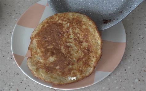 소희의 밀가루 없는 바나나 팬케이크 만들기 인스티즈instiz 이슈 카테고리