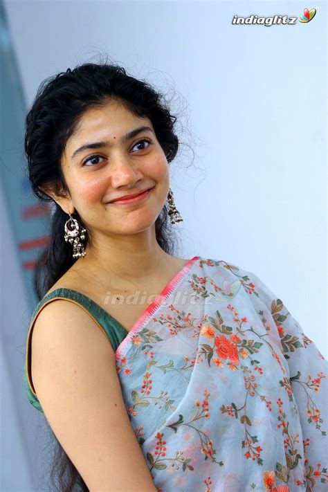 Sai Pallavi Wallpapers 4k Hd Sai Pallavi Backgrounds On Wallpaperbat