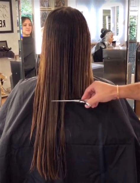 Extremely Long Hair Super Long Hair Medium Hair Styles Thick Hair