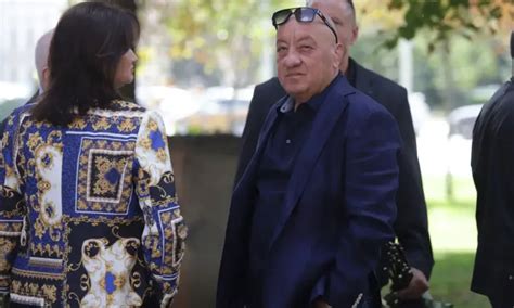 Приятели колеги политици и общественици изпратиха Тошо Тошев СНИМКИ Стр 15 ᐉ Новини