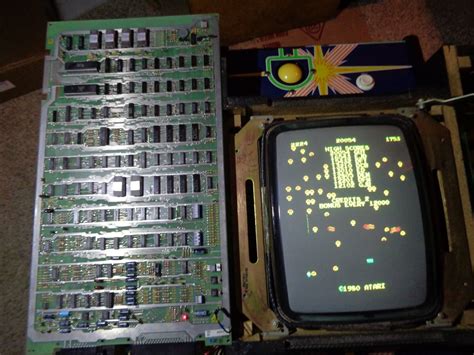 Atari Centipede Video Arcade Game Pcb Tested And Working Circuit