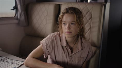 Conoce Upright La Serie Que Protagonizó Milly Alcock Antes Del éxito