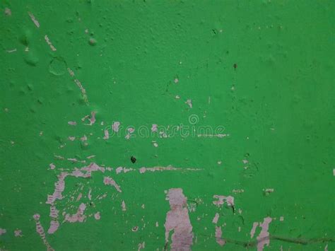 Cat Dinding Yang Mengelupas Dan Berjamur Membuat Warna Dinding Yang