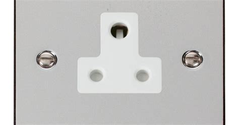 Scolmore Click Deco Vpch038wh 5a Round Pin Socket Outlet Polished Chrome White Inserts Vpch038wh