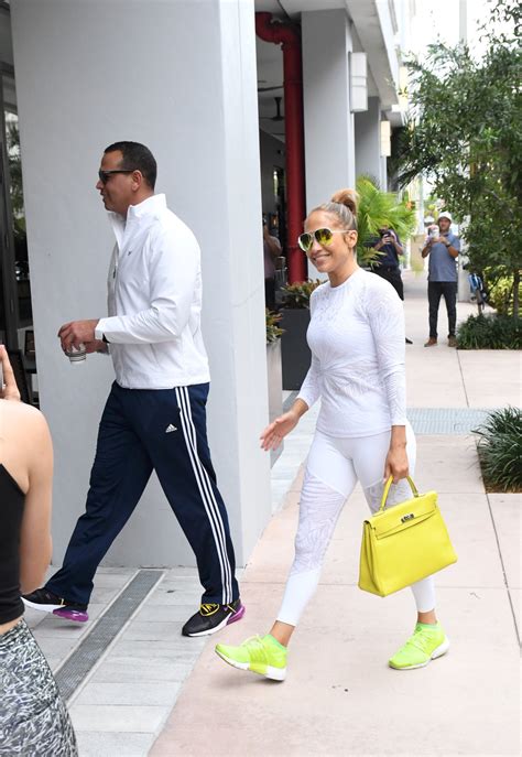 Jenifer Lopez Hot Celebs Home