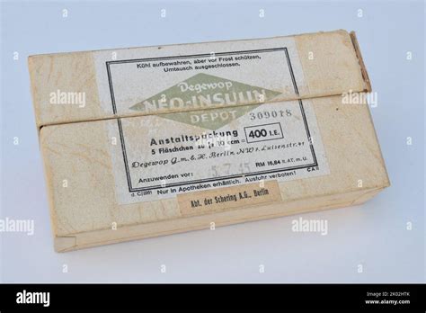 Historical Insulin Packaging From The Degewop Company From 1945 Stock